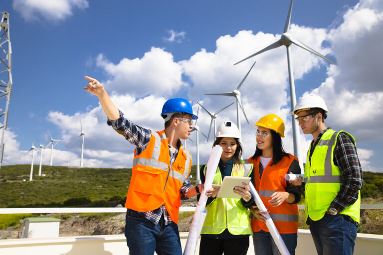 Aligning Demand and Decarbonization with Field Service Management